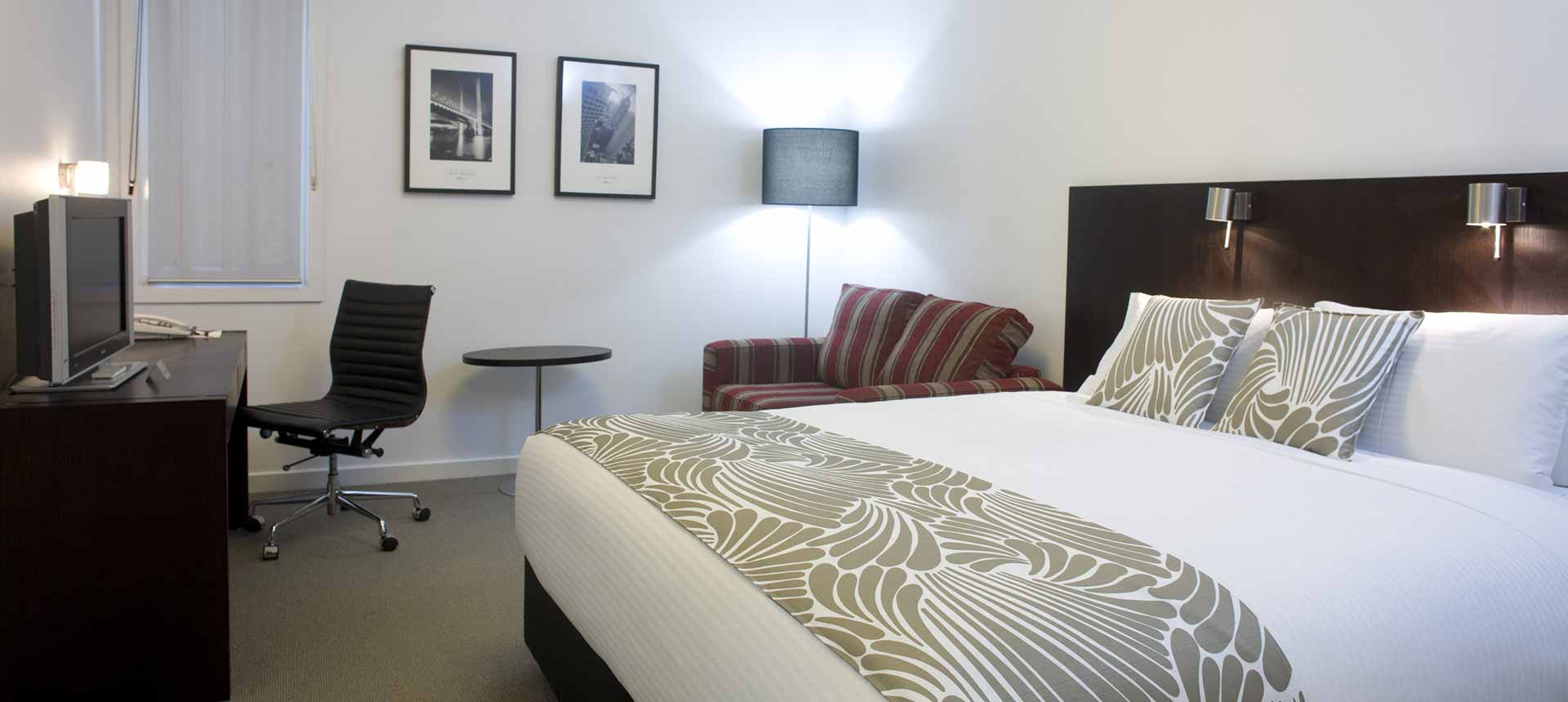 Best Hotels in the Melbourne CBD: 10 Options for all Budgets